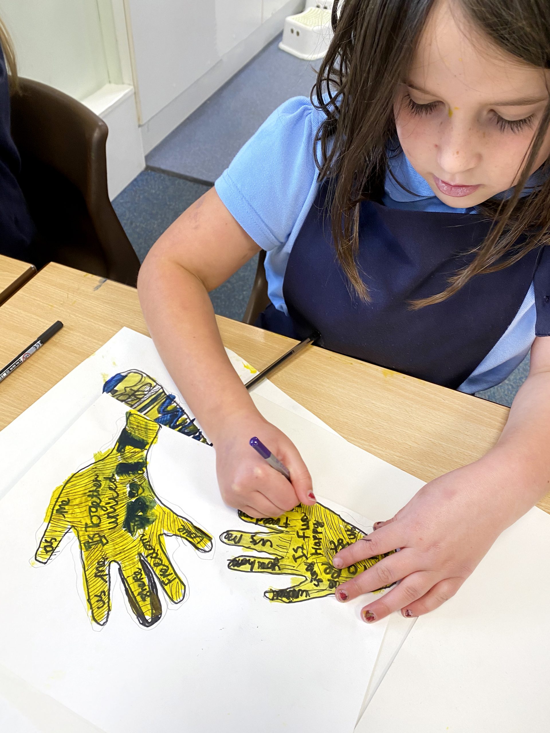 Hands Up For Equality – Silkstone Primary School - EMELBI